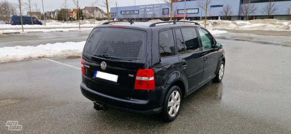 Volkswagen Touran 2006 Klaipėda, ar dzinēja tilpumu 1.90 L un nobraukumu 300 tūkst. km par 1400 €, foto 3 vietnē AUTOMOTO.COM.LV
