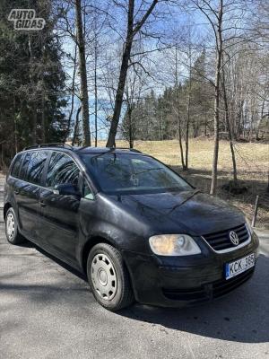 Volkswagen Touran 2006 in Ignalina, with an engine capacity of 2.00 L and mileage of 300 thousand km for 530 €, photo  on AUTOMOTO.COM.LV