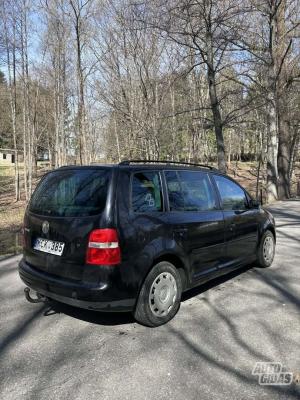 Volkswagen Touran 2006 in Ignalina, with an engine capacity of 2.00 L and mileage of 300 thousand km for 530 €, photo 4 on AUTOMOTO.COM.LV