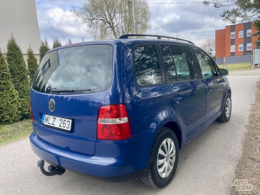 Volkswagen Touran 2006 in Kaunas, with an engine capacity of 1.90 L and mileage of 351 thousand km for 1500 €, photo 15 on AUTOMOTO.COM.LV