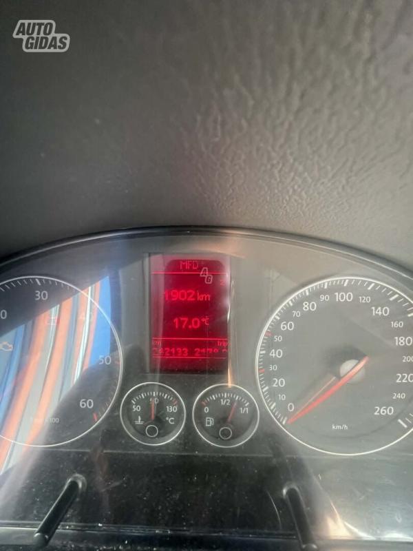 Volkswagen Touran 2006 Viļņa, ar dzinēja tilpumu 2.00 L un nobraukumu 242 tūkst. km par 2200 €, foto 7 vietnē AUTOMOTO.COM.LV