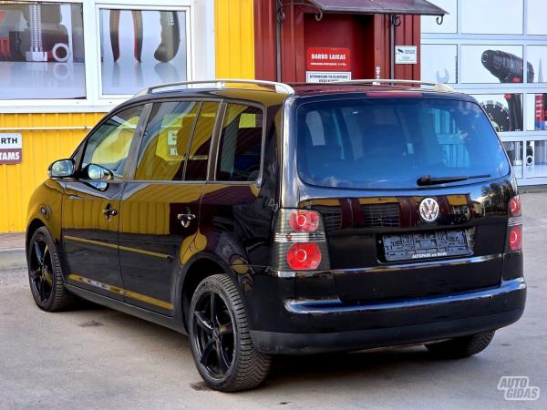 Volkswagen Touran 2006 Viļņa, ar dzinēja tilpumu 2.00 L un nobraukumu 285 tūkst. km par 2750 €, foto 6 vietnē AUTOMOTO.COM.LV