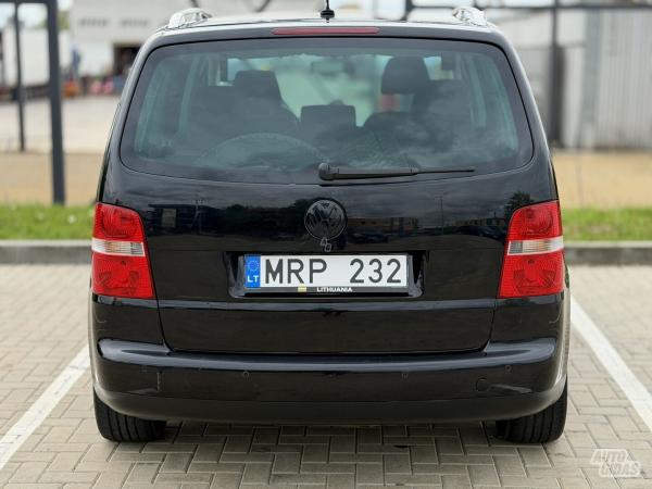 Volkswagen Touran 2006 Kauņa, ar dzinēja tilpumu 2.00 L un nobraukumu 290 tūkst. km par 1700 €, foto 6 vietnē AUTOMOTO.COM.LV