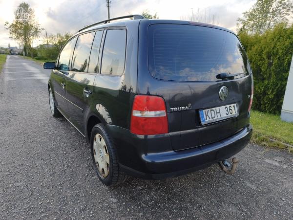 Volkswagen Touran 2006 in Jurbarkas, with an engine capacity of 1.90 L and mileage of 369 thousand km for 1350 €, photo 2 on AUTOMOTO.COM.LV