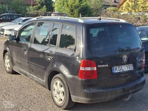 Volkswagen Touran 2006 in Silute, with an engine capacity of 2.00 L and mileage of 303 thousand km for 1300 €, photo 4 on AUTOMOTO.COM.LV