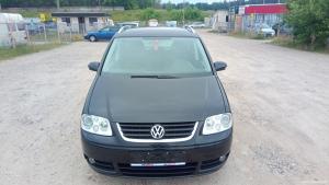 Volkswagen Touran 2006 in Vilnius, with an engine capacity of 2.00 L and mileage of 193 thousand km for 4350 €, photo  on AUTOMOTO.COM.LV