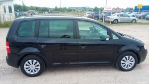 Volkswagen Touran 2006 in Vilnius, with an engine capacity of 2.00 L and mileage of 193 thousand km for 4350 €, photo 4 on AUTOMOTO.COM.LV