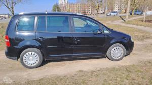 Фольксваген Туран 2006 в Вильнюс, объемом двигателя 2.00 л и пробегом 286 тыс. км за 2350 €, фото 6 на AUTOMOTO.COM.LV