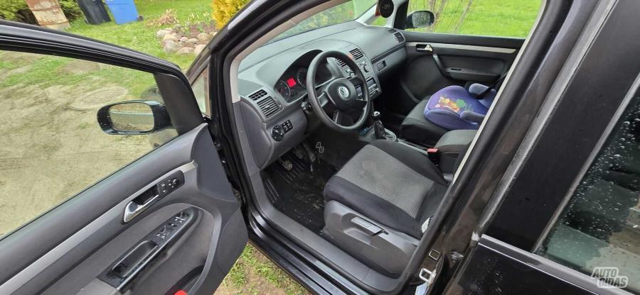 Volkswagen Touran 2006 in Radviliskis, with an engine capacity of 1.90 L and mileage of 280 thousand km for 1700 €, photo 6 on AUTOMOTO.COM.LV