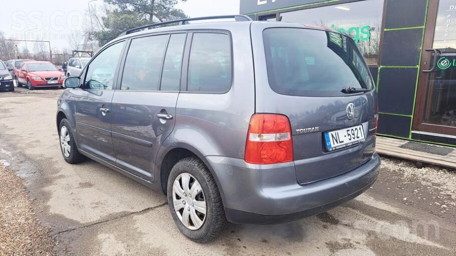 Фольксваген Туран 2006 в Рига, объемом двигателя 1.90 л и пробегом 299 тыс. км за 1700 €, фото 5 на AUTOMOTO.COM.LV