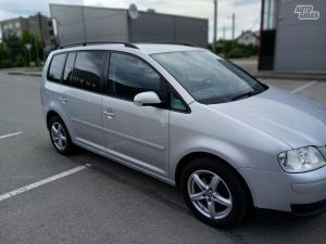 Volkswagen Touran 2006 Klaipėda, ar dzinēja tilpumu 1.90 L un nobraukumu 262 tūkst. km par 1490 €, foto 3 vietnē AUTOMOTO.COM.LV