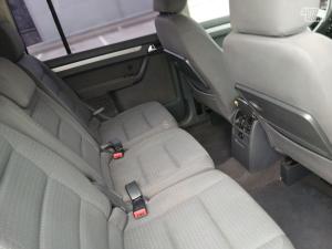 Volkswagen Touran 2006 Klaipėda, ar dzinēja tilpumu 1.90 L un nobraukumu 262 tūkst. km par 1490 €, foto 9 vietnē AUTOMOTO.COM.LV