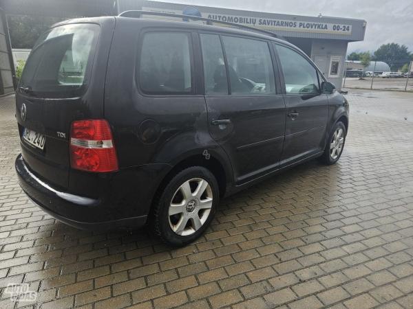 Volkswagen Touran 2006 Vilkaviškis, ar dzinēja tilpumu 1.90 L un nobraukumu 300 tūkst. km par 750 €, foto 4 vietnē AUTOMOTO.COM.LV