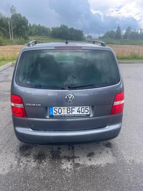 Volkswagen Touran 2006 Utena, ar dzinēja tilpumu 1.60 L un nobraukumu 174 tūkst. km par 2100 €, foto 6 vietnē AUTOMOTO.COM.LV