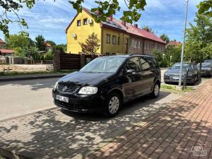 Фольксваген Туран 2006 в Клайпеда, объемом двигателя 1.90 л и пробегом 275 тыс. км за 2500 €, фото 16 на AUTOMOTO.COM.LV