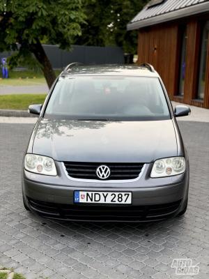 Volkswagen Touran 2006 Viļņa, ar dzinēja tilpumu 1.90 L un nobraukumu 203 tūkst. km par 3300 €, foto 4 vietnē AUTOMOTO.COM.LV