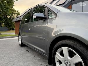 Volkswagen Touran 2006 Viļņa, ar dzinēja tilpumu 1.90 L un nobraukumu 203 tūkst. km par 3300 €, foto 10 vietnē AUTOMOTO.COM.LV