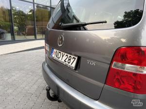 Volkswagen Touran 2006 Viļņa, ar dzinēja tilpumu 1.90 L un nobraukumu 203 tūkst. km par 3300 €, foto 13 vietnē AUTOMOTO.COM.LV
