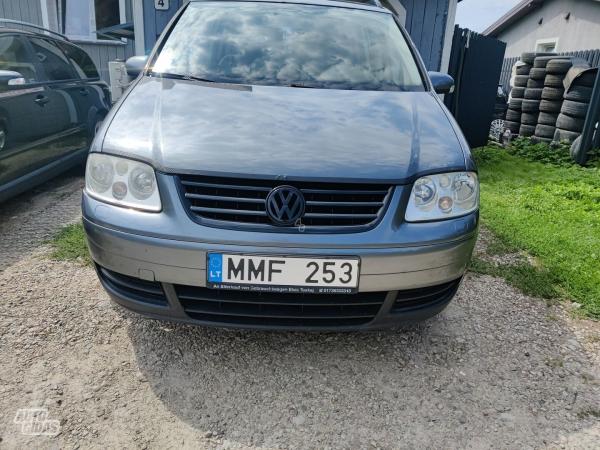 Volkswagen Touran 2006 in Siauliai, with an engine capacity of 2.00 L and mileage of 250 thousand km for 1150 €, photo 2 on AUTOMOTO.COM.LV