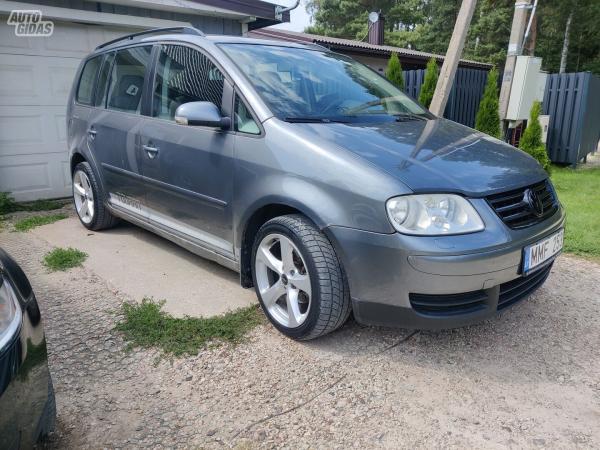Volkswagen Touran 2006 in Siauliai, with an engine capacity of 2.00 L and mileage of 250 thousand km for 1150 €, photo 3 on AUTOMOTO.COM.LV
