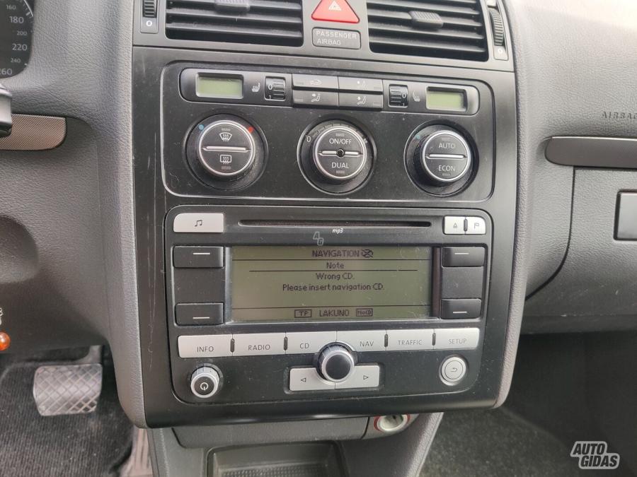 Фольксваген Туран 2006 в Шяуляй, объемом двигателя 2.00 л и пробегом 250 тыс. км за 1150 €, фото 11 на AUTOMOTO.COM.LV
