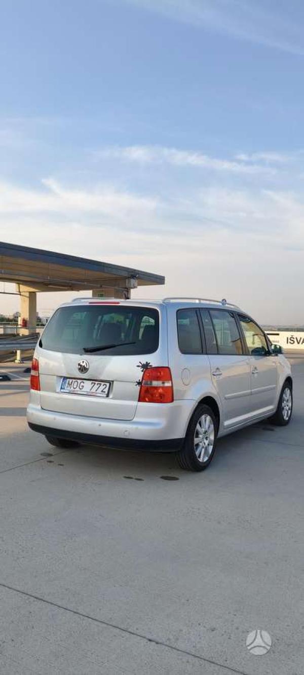Volkswagen Touran 2006 Viļņa, ar dzinēja tilpumu 2.00 L un nobraukumu 289 tūkst. km par 1399 €, foto 8 vietnē AUTOMOTO.COM.LV