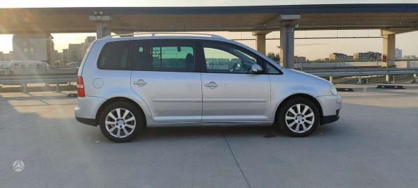 Volkswagen Touran 2006 Viļņa, ar dzinēja tilpumu 2.00 L un nobraukumu 289 tūkst. km par 1399 €, foto 9 vietnē AUTOMOTO.COM.LV