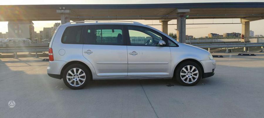 Volkswagen Touran 2006 Viļņa, ar dzinēja tilpumu 2.00 L un nobraukumu 289 tūkst. km par 1399 €, foto 10 vietnē AUTOMOTO.COM.LV