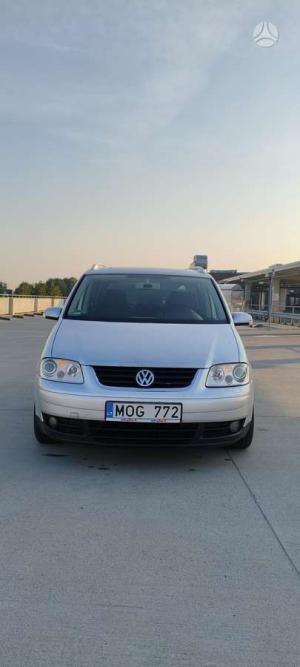Volkswagen Touran 2006 Viļņa, ar dzinēja tilpumu 2.00 L un nobraukumu 289 tūkst. km par 1399 €, foto 12 vietnē AUTOMOTO.COM.LV