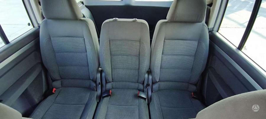 Volkswagen Touran 2006 Viļņa, ar dzinēja tilpumu 2.00 L un nobraukumu 289 tūkst. km par 1399 €, foto 25 vietnē AUTOMOTO.COM.LV