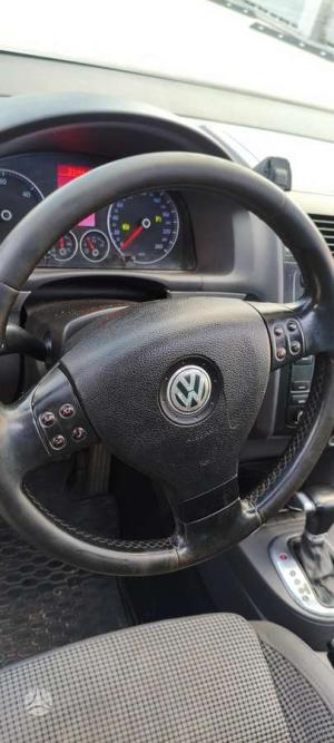 Volkswagen Touran 2006 Viļņa, ar dzinēja tilpumu 2.00 L un nobraukumu 289 tūkst. km par 1399 €, foto 36 vietnē AUTOMOTO.COM.LV