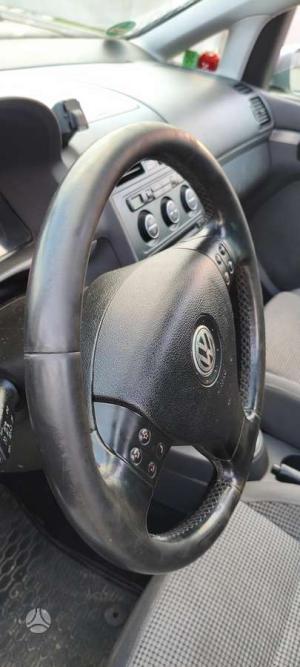 Volkswagen Touran 2006 Viļņa, ar dzinēja tilpumu 2.00 L un nobraukumu 289 tūkst. km par 1399 €, foto 37 vietnē AUTOMOTO.COM.LV