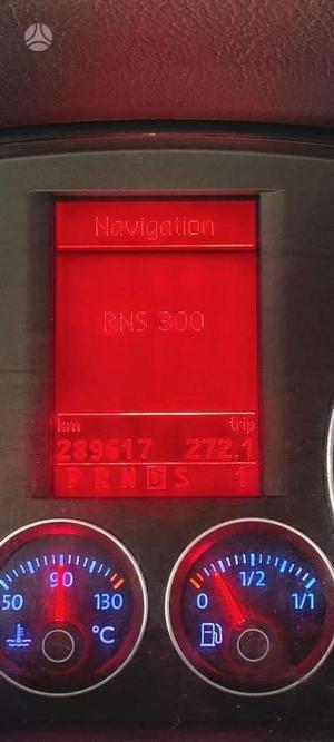 Volkswagen Touran 2006 Viļņa, ar dzinēja tilpumu 2.00 L un nobraukumu 289 tūkst. km par 1399 €, foto 46 vietnē AUTOMOTO.COM.LV