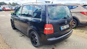 Volkswagen Touran 2006 Rīga, ar dzinēja tilpumu 2.00 L un nobraukumu 435 tūkst. km par 700 €, foto 5 vietnē AUTOMOTO.COM.LV