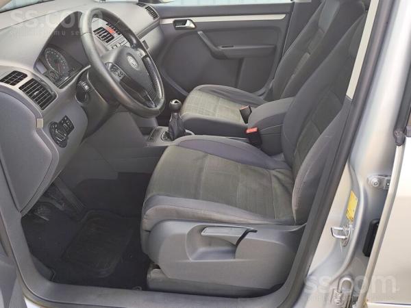 Volkswagen Touran 2006 in Ogre, with an engine capacity of 1.90 L and mileage of 396 thousand km for 1750 €, photo 5 on AUTOMOTO.COM.LV