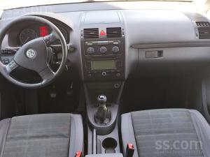 Volkswagen Touran 2006 Ogre, ar dzinēja tilpumu 1.90 L un nobraukumu 396 tūkst. km par 1750 €, foto 8 vietnē AUTOMOTO.COM.LV