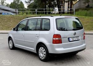 Volkswagen Touran 2006 in Vilnius, with an engine capacity of 1.90 L and mileage of 285 thousand km for 2900 €, photo 5 on AUTOMOTO.COM.LV