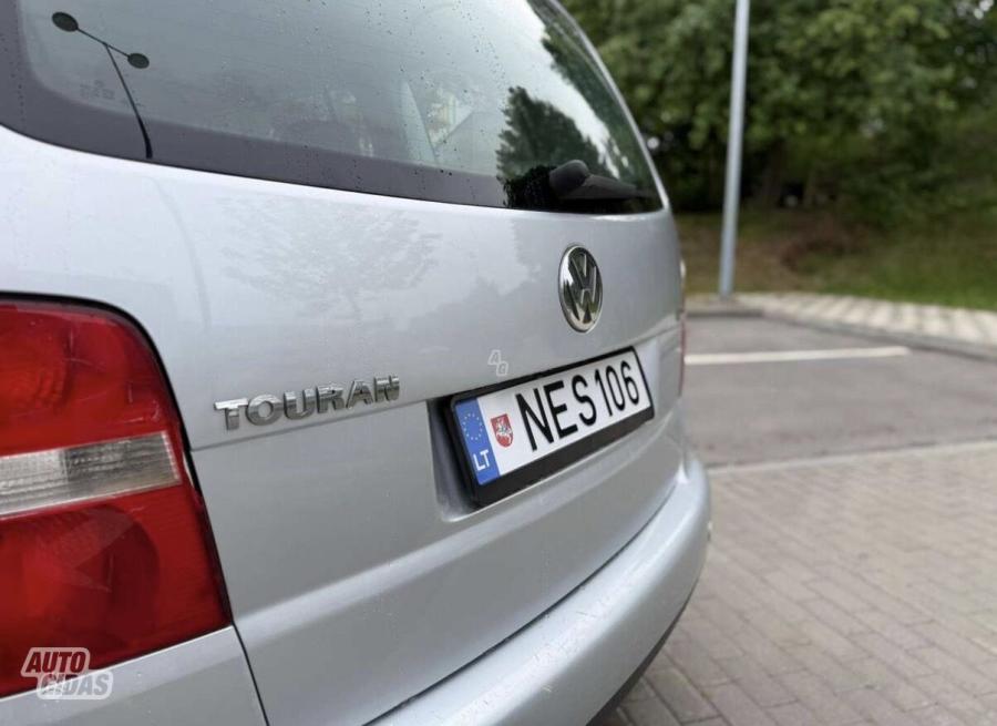 Volkswagen Touran 2006 in Vilnius, with an engine capacity of 1.90 L and mileage of 285 thousand km for 2900 €, photo 10 on AUTOMOTO.COM.LV