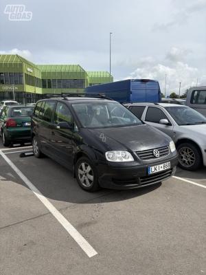 Volkswagen Touran 2006 Kauņa, ar dzinēja tilpumu 1.90 L un nobraukumu 300 tūkst. km par 600 €, foto  vietnē AUTOMOTO.COM.LV