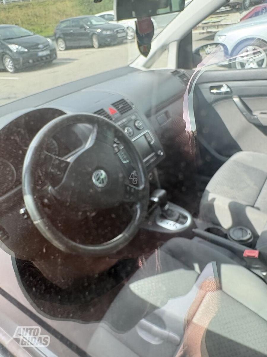 Volkswagen Touran 2006 Kauņa, ar dzinēja tilpumu 1.90 L un nobraukumu 300 tūkst. km par 600 €, foto 6 vietnē AUTOMOTO.COM.LV