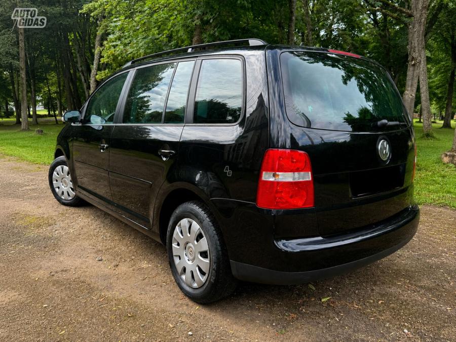 Volkswagen Touran 2006 Klaipėda, ar dzinēja tilpumu 1.90 L un nobraukumu 258 tūkst. km par 2550 €, foto 5 vietnē AUTOMOTO.COM.LV