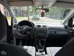 Volkswagen Touran 2006 Klaipėda, ar dzinēja tilpumu 1.90 L un nobraukumu 258 tūkst. km par 2550 €, foto 8 vietnē AUTOMOTO.COM.LV