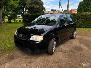 Volkswagen Touran 2006 in Klaipeda, with an engine capacity of 1.90 L and mileage of 258 thousand km for 2550 €, photo  on AUTOMOTO.COM.LV