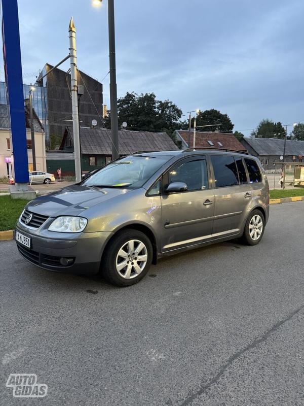 Volkswagen Touran 2006 in Vilnius, with an engine capacity of 1.90 L and mileage of 317 thousand km for 1200 €, photo 1 on AUTOMOTO.COM.LV