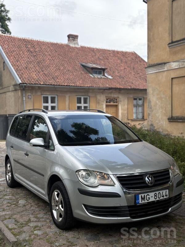 Volkswagen Touran 2007 Kuldīga, ar dzinēja tilpumu 1.90 L un nobraukumu 0 tūkst. km par 2600 €, foto 3 vietnē AUTOMOTO.COM.LV