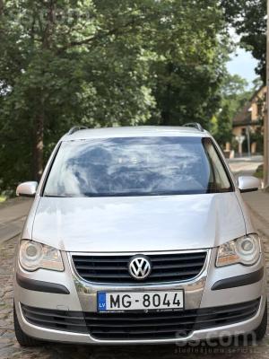 Volkswagen Touran 2007 Kuldīga, ar dzinēja tilpumu 1.90 L un nobraukumu 0 tūkst. km par 2600 €, foto 8 vietnē AUTOMOTO.COM.LV