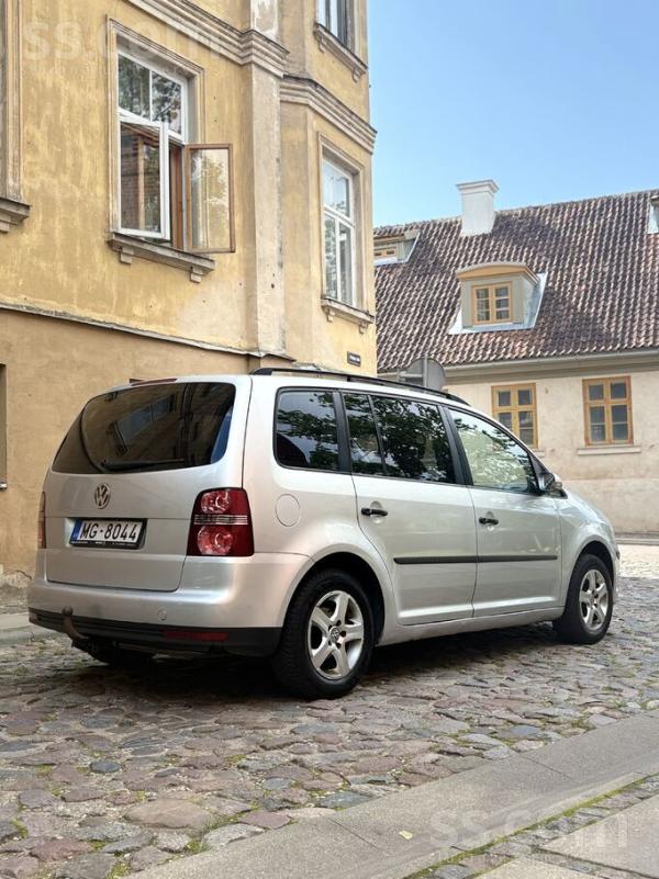 Volkswagen Touran 2007 Kuldīga, ar dzinēja tilpumu 1.90 L un nobraukumu 0 tūkst. km par 2600 €, foto 9 vietnē AUTOMOTO.COM.LV