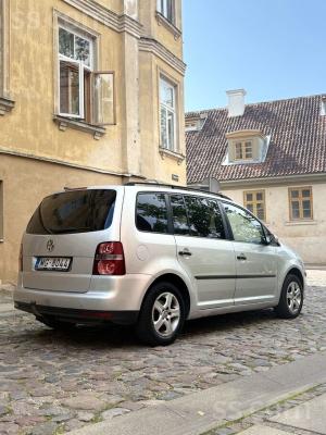 Volkswagen Touran 2007 Kuldīga, ar dzinēja tilpumu 1.90 L un nobraukumu 0 tūkst. km par 2600 €, foto 9 vietnē AUTOMOTO.COM.LV