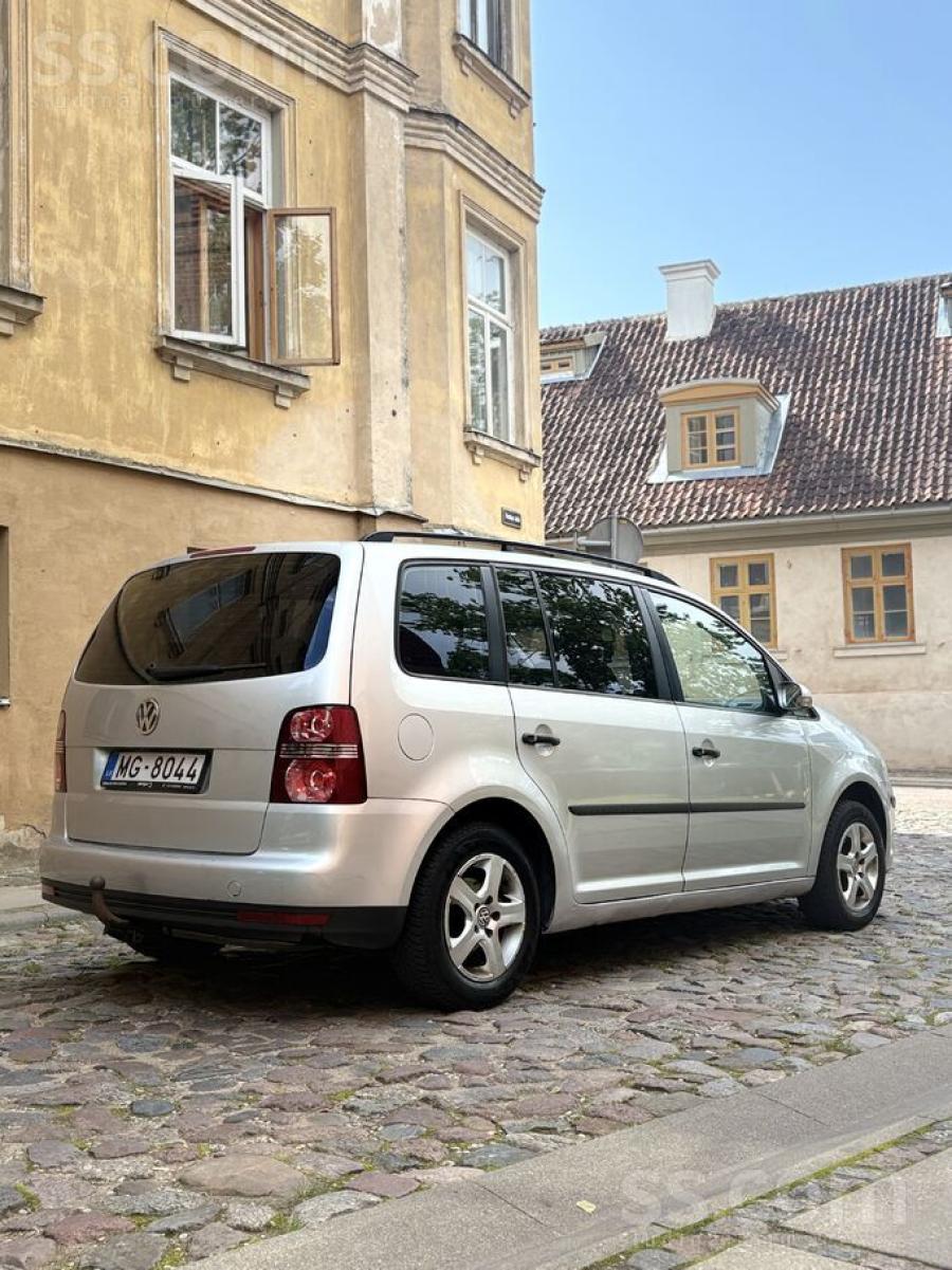 Volkswagen Touran 2007 Kuldīga, ar dzinēja tilpumu 1.90 L un nobraukumu 0 tūkst. km par 2600 €, foto 9 vietnē AUTOMOTO.COM.LV
