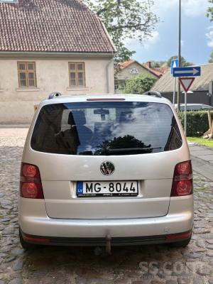 Volkswagen Touran 2007 Kuldīga, ar dzinēja tilpumu 1.90 L un nobraukumu 0 tūkst. km par 2600 €, foto 12 vietnē AUTOMOTO.COM.LV